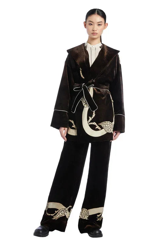 FOR RESTLESS SLEEPERS EUTERPE IN BROWN VELVET – Emporium Kalu